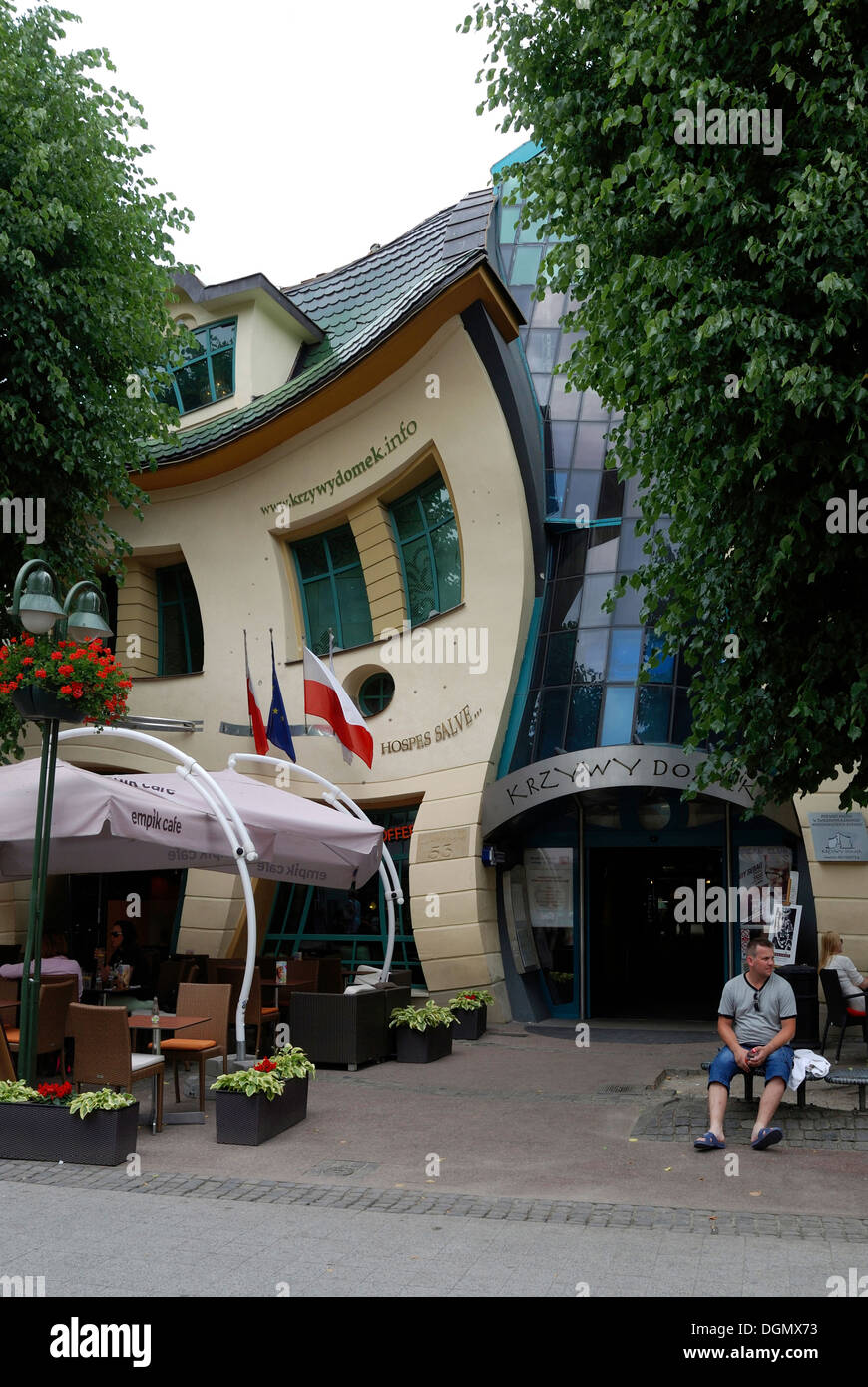 The crooked house on the Boulevard Monte Cassino in the Polish Baltic resort of Sopot Stock ...