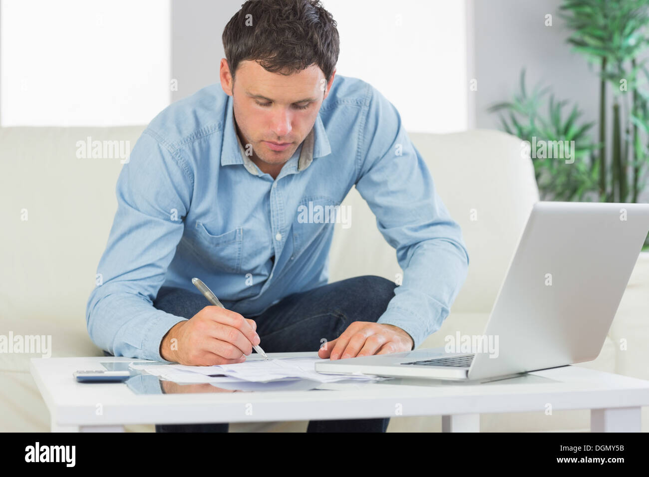 Paying bills receipts hi-res stock photography and images - Alamy