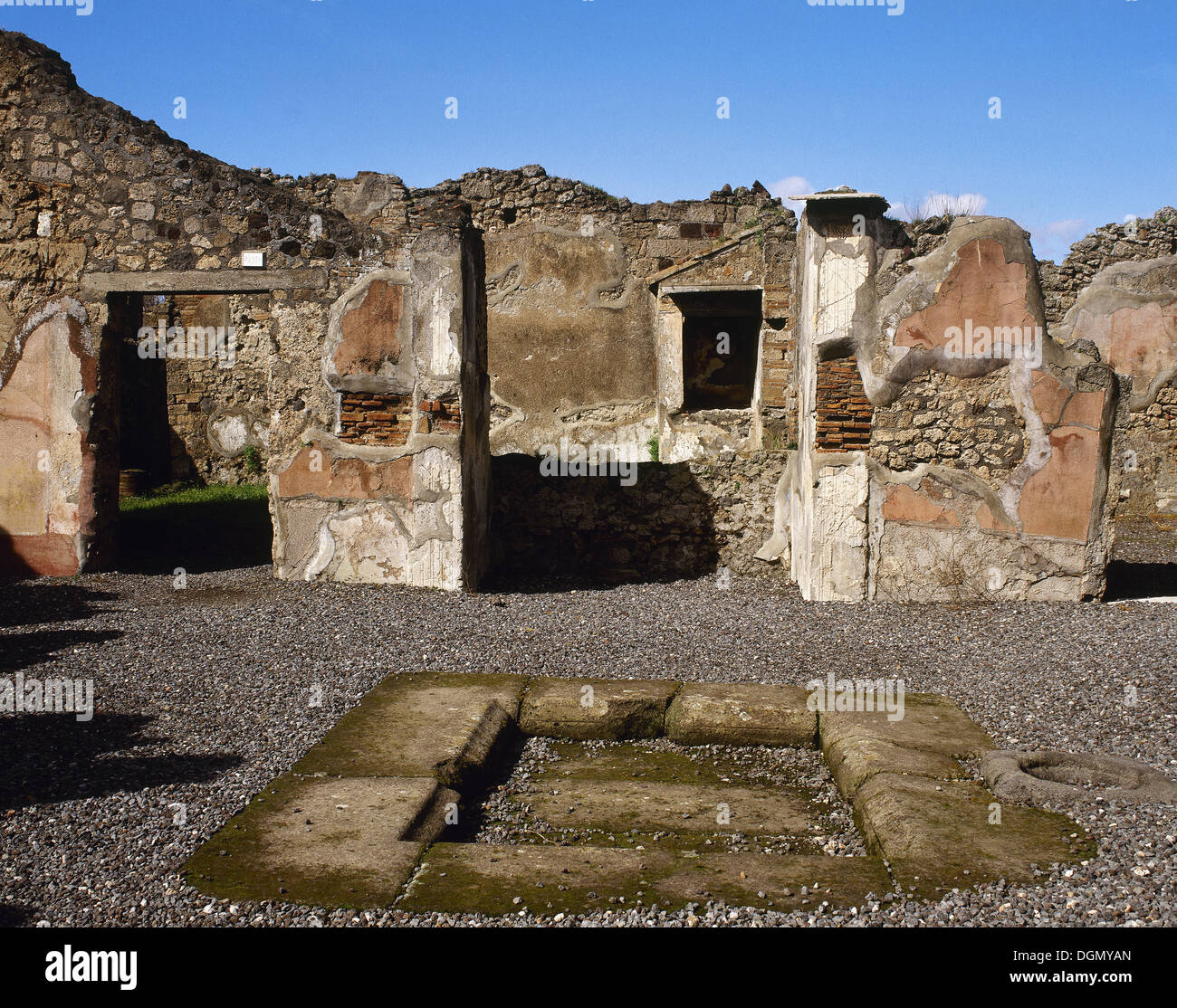 Italy. Pompeii. The House of Adonis. Atrium Stock Photo - Alamy