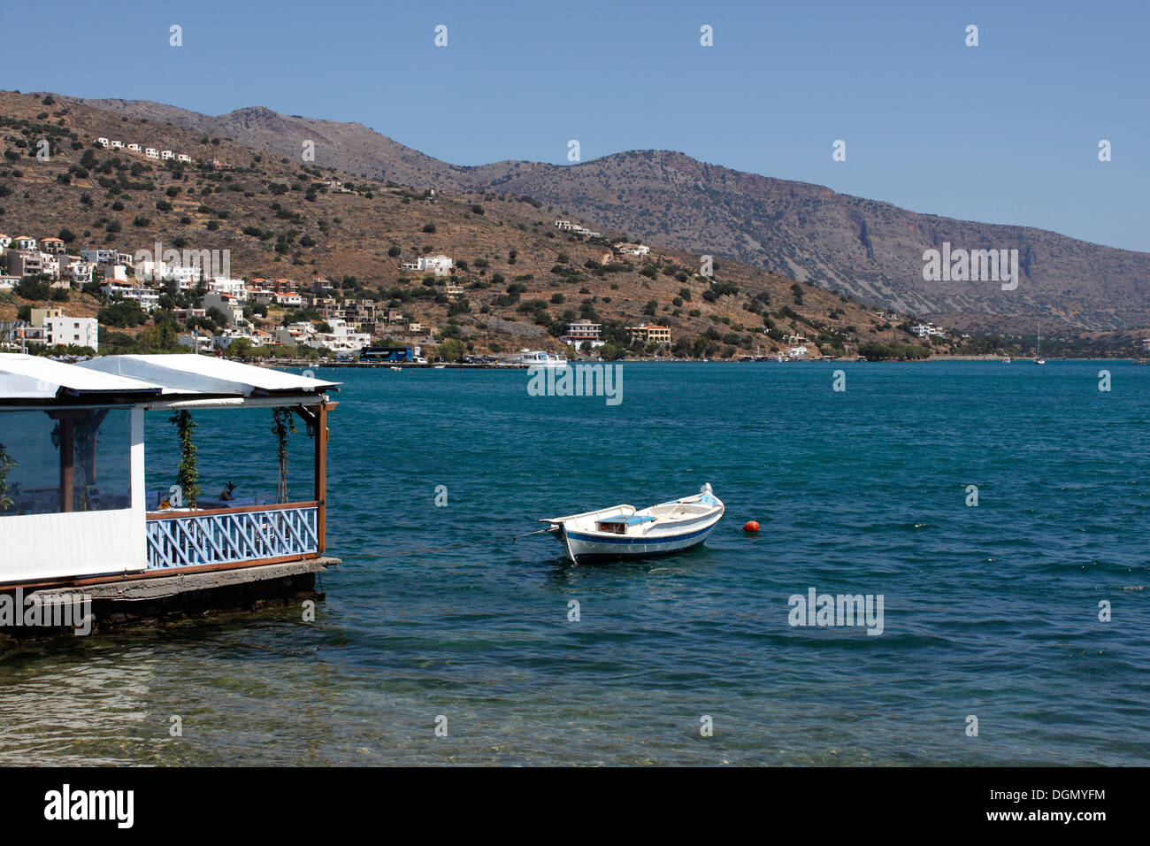 Traditional blue greek restaurant table hi-res stock photography and ...
