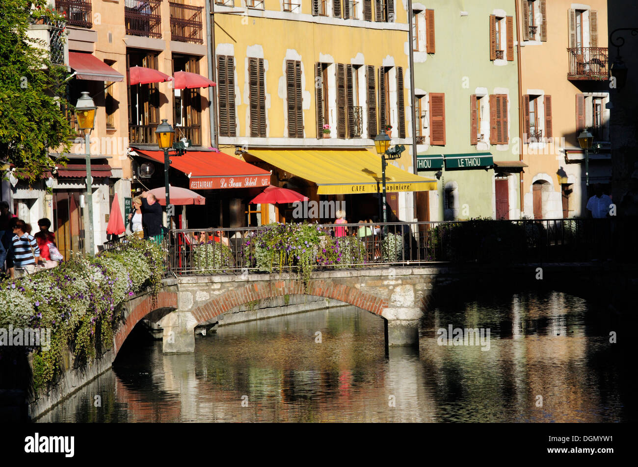 Buildings on the River Thiou waterfront in Annecy, France Stock Photo ...