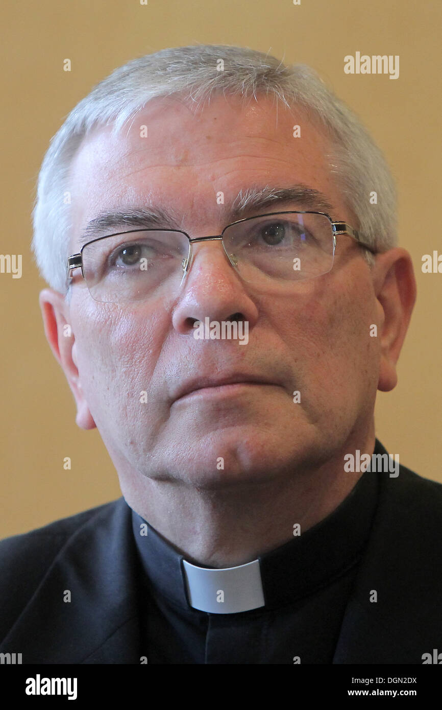 Suffragan hi-res stock photography and images - Alamy