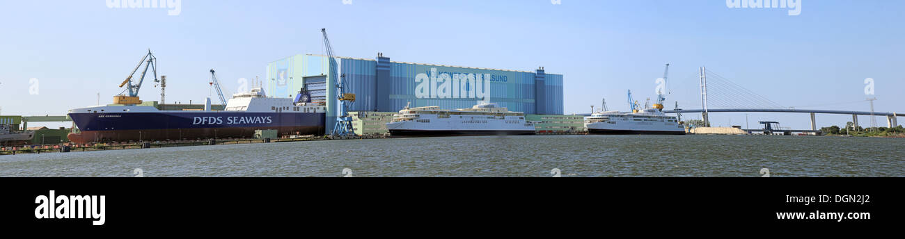 Shipbuilding Assembly Hall High Resolution Stock Photography and Images ...