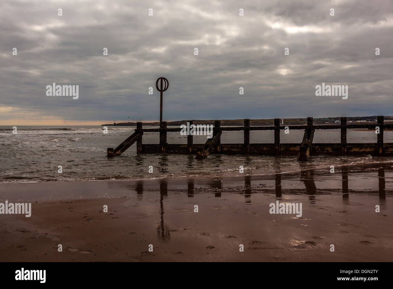 View of Aberdeen beach, looking south Stock Photo - Alamy
