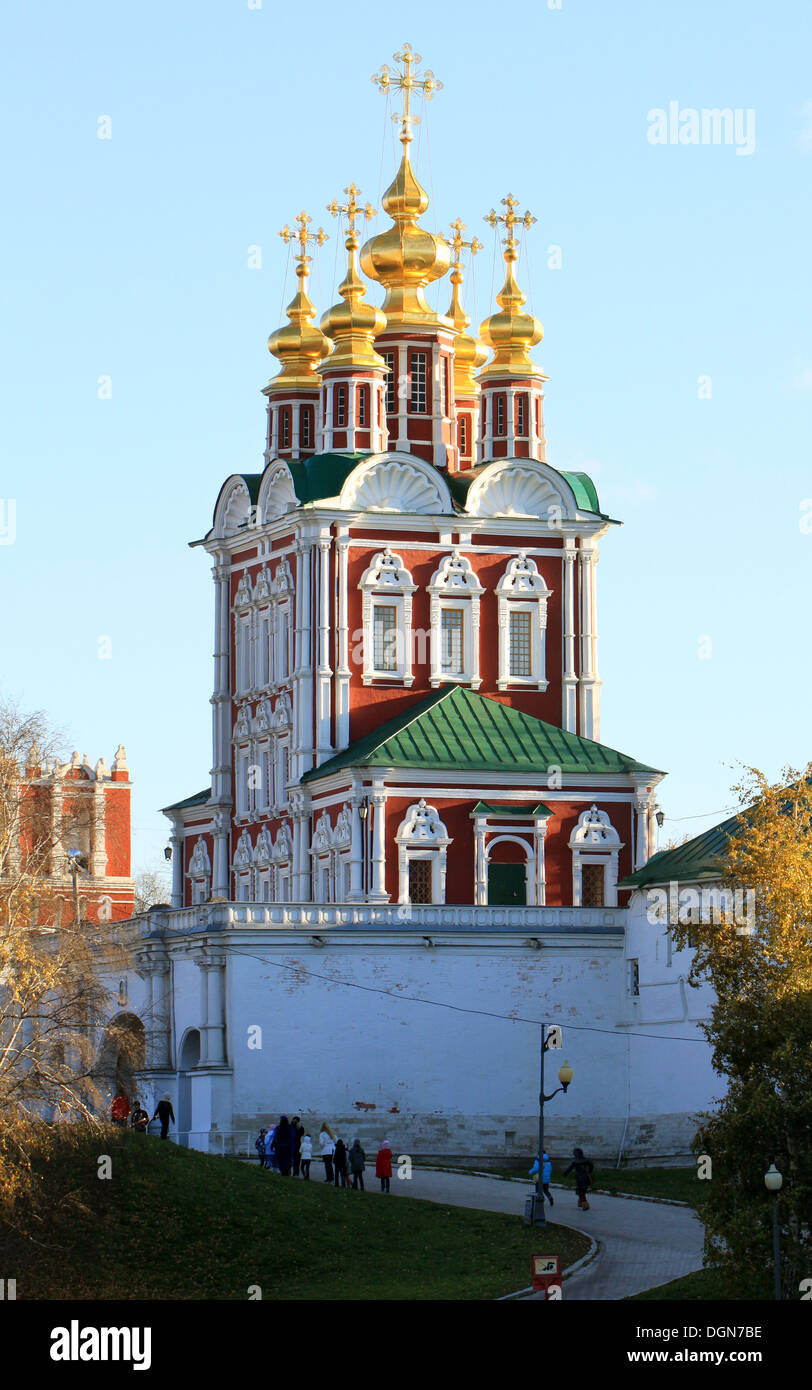 Gate Church of the Transfiguration of Novodevichy Convent in Moscow ...
