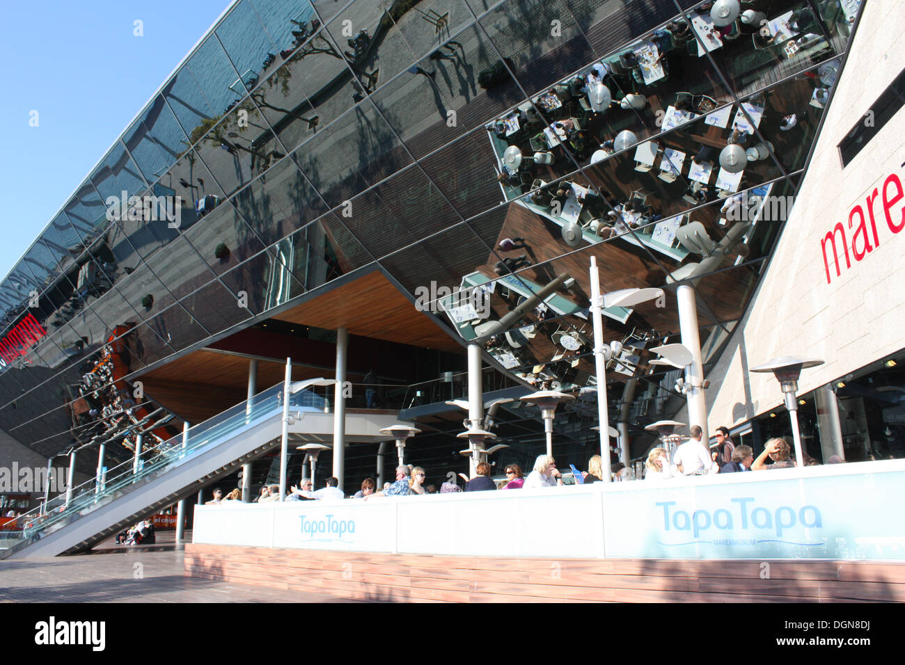 Mare Magnum building in Barcelona, Spain Stock Photo - Alamy