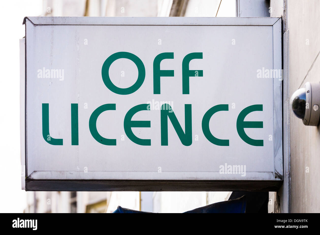 Alcohol license sign hi-res stock photography and images - Alamy