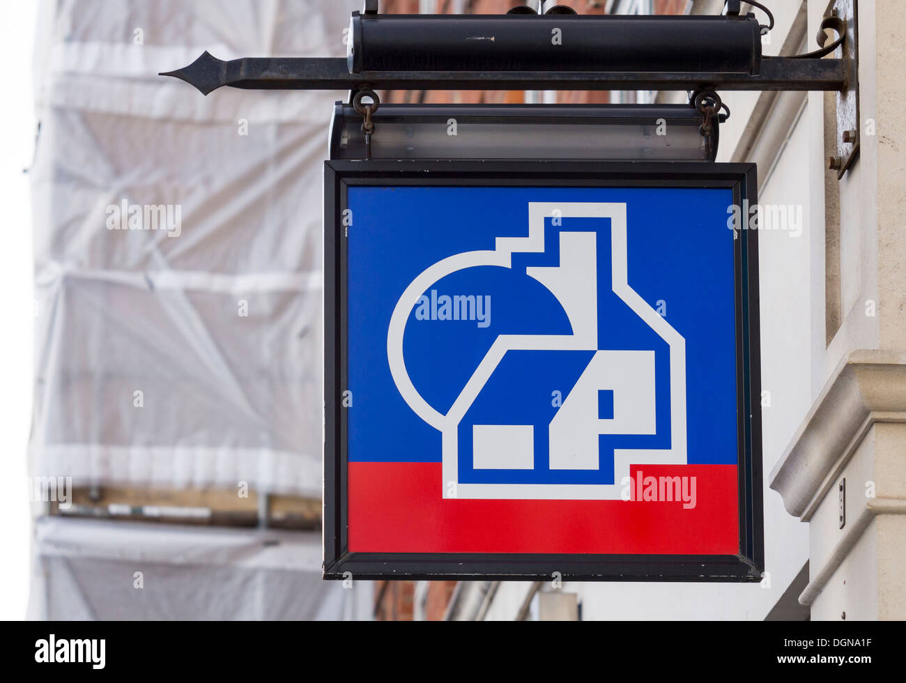 Nationwide building society logo hi-res stock photography and images ...