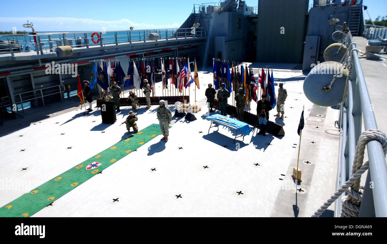 Soldiers with the 8th Theater Sustainment Command, dressed in ...