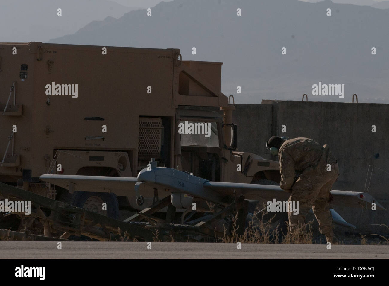 Uas platoon of company b hi-res stock photography and images - Alamy