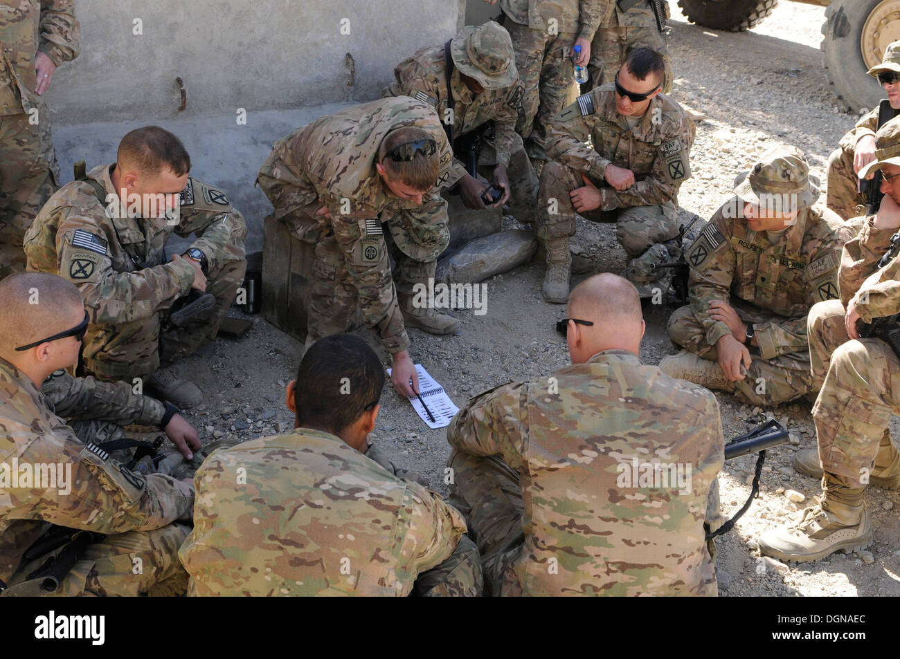 4th infantry division afghanistan hi-res stock photography and images ...
