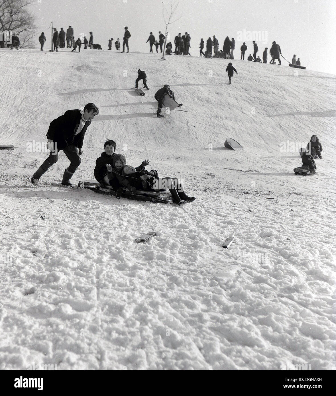 1960s snow children hi-res stock photography and images - Alamy