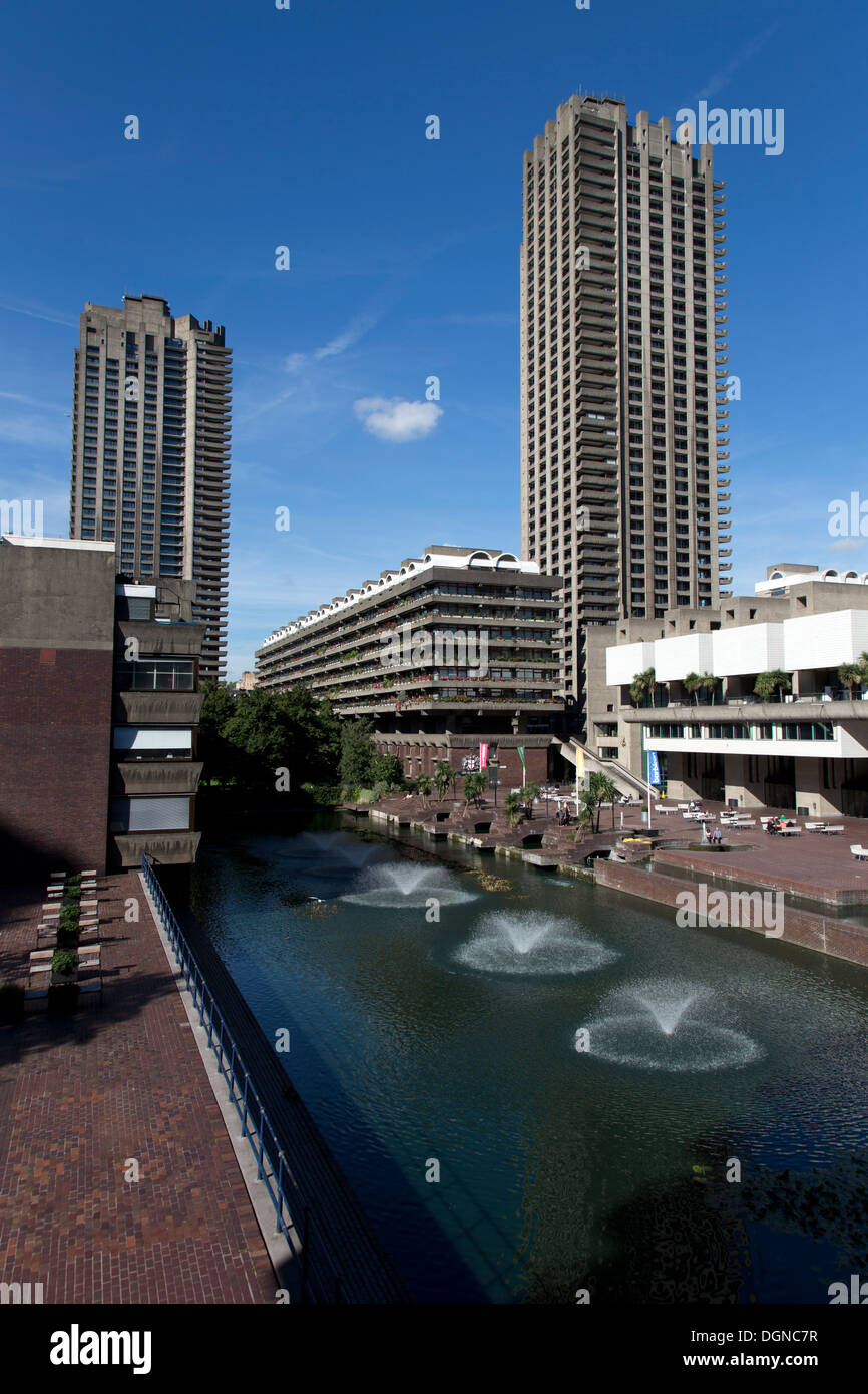 Defoe House, Lauderdale Tower (Left) & Shakespeare Tower (Right ...