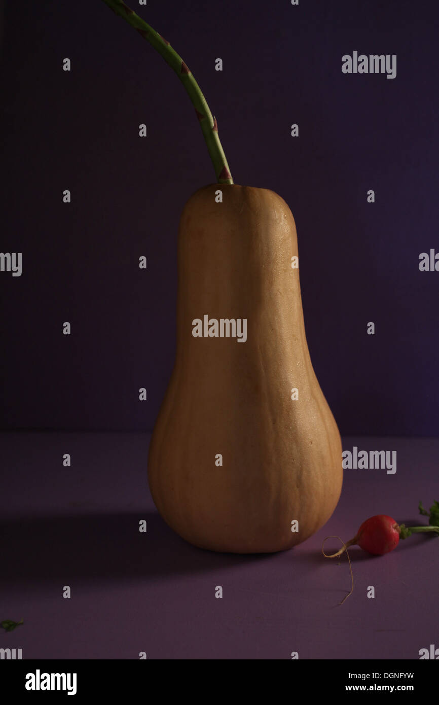 Asparagus vase hi-res stock photography and images - Alamy