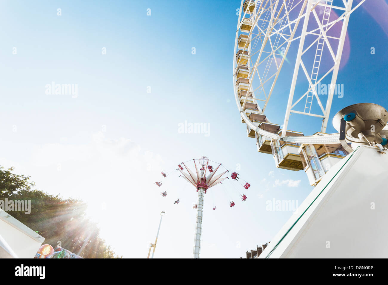 Amusement park in Paris with fun rides Stock Photo - Alamy