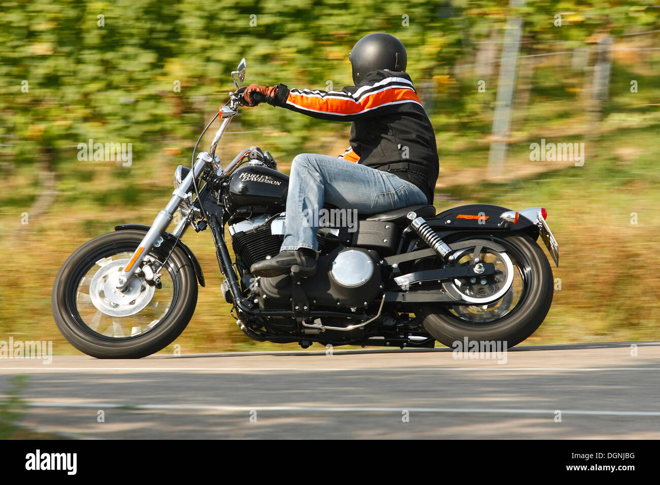 Harley Davidson Street Bob Stock Photo - Alamy