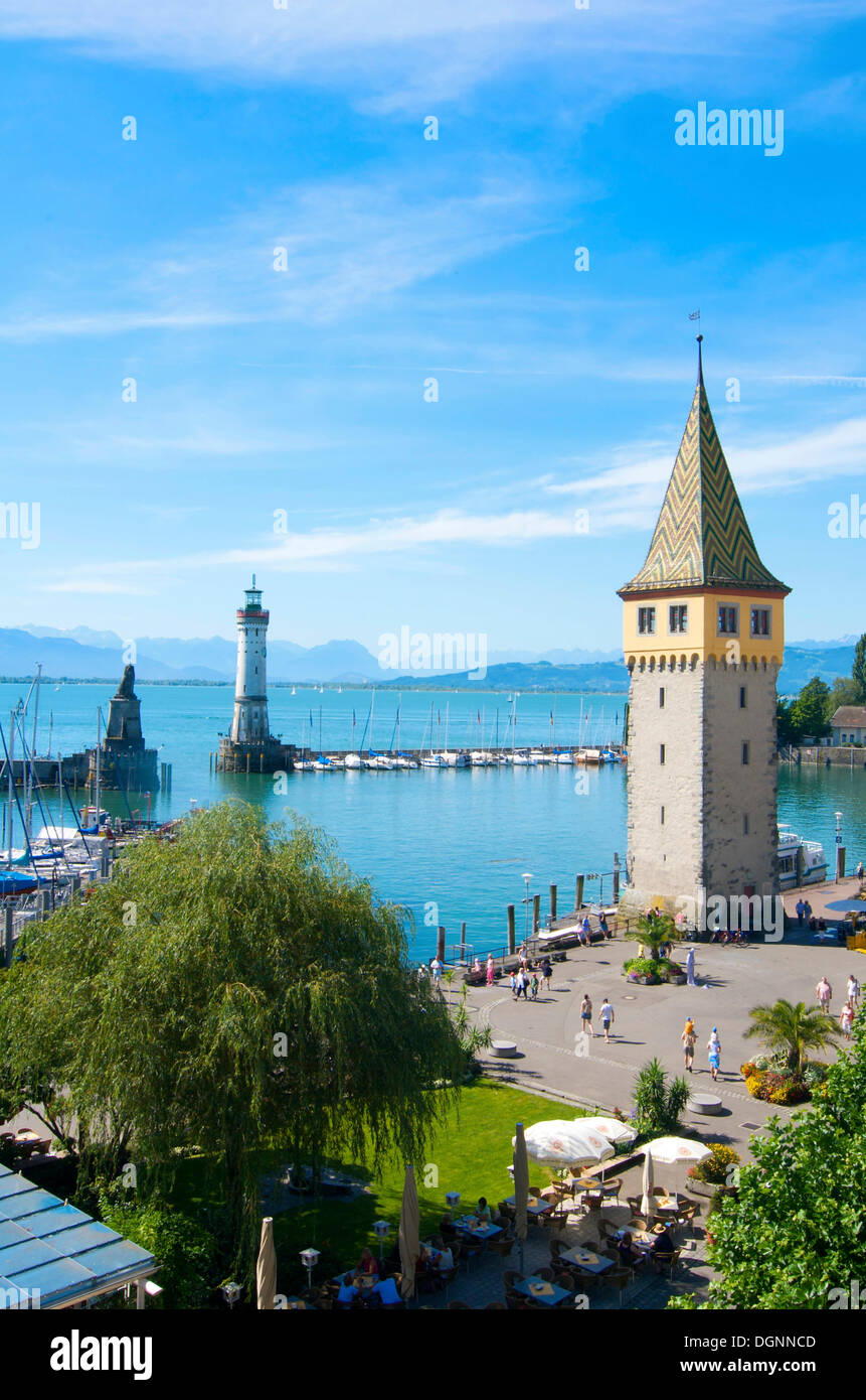Harbour and Mangturm tower in Lindau, Lake Constance, Bavaria Stock ...