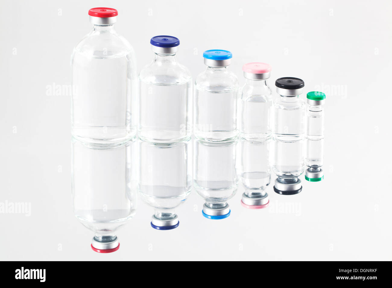 Pharmaceutical vial hi-res stock photography and images - Alamy