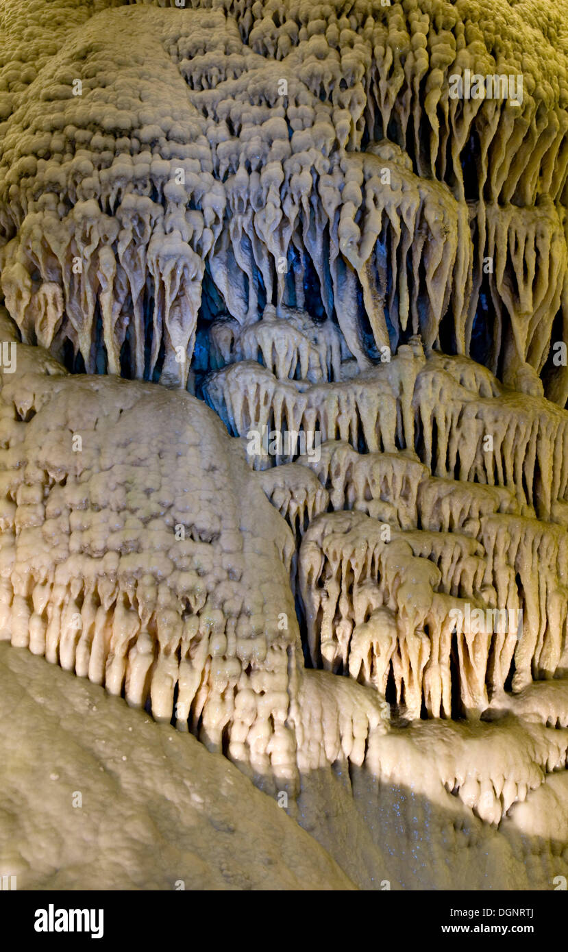 Crystal Spring Dome, stalagmite formation, Carlsbad Caverns National ...