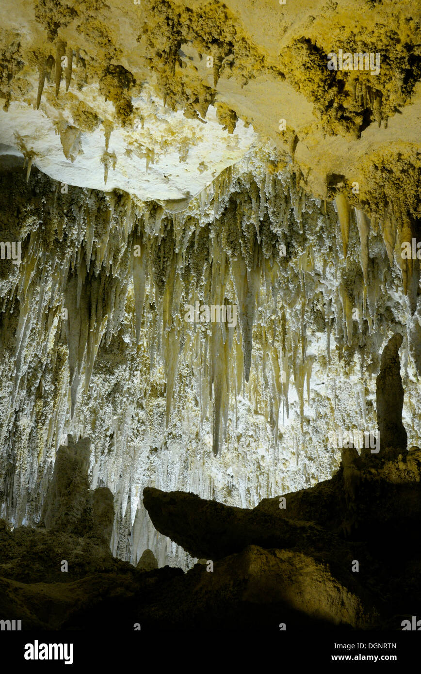 Stalagmites stalactites hi-res stock photography and images - Alamy