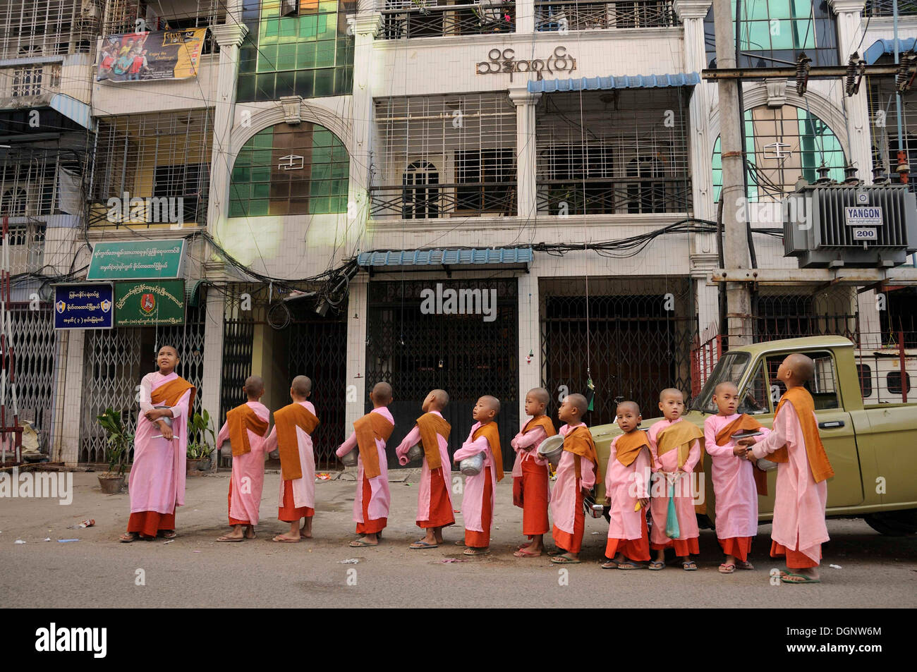 Child nuns hi-res stock photography and images - Alamy