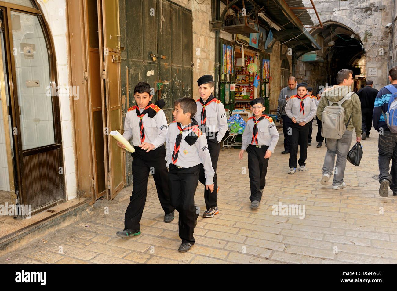 Middle east boy scouts hi-res stock photography and images - Alamy