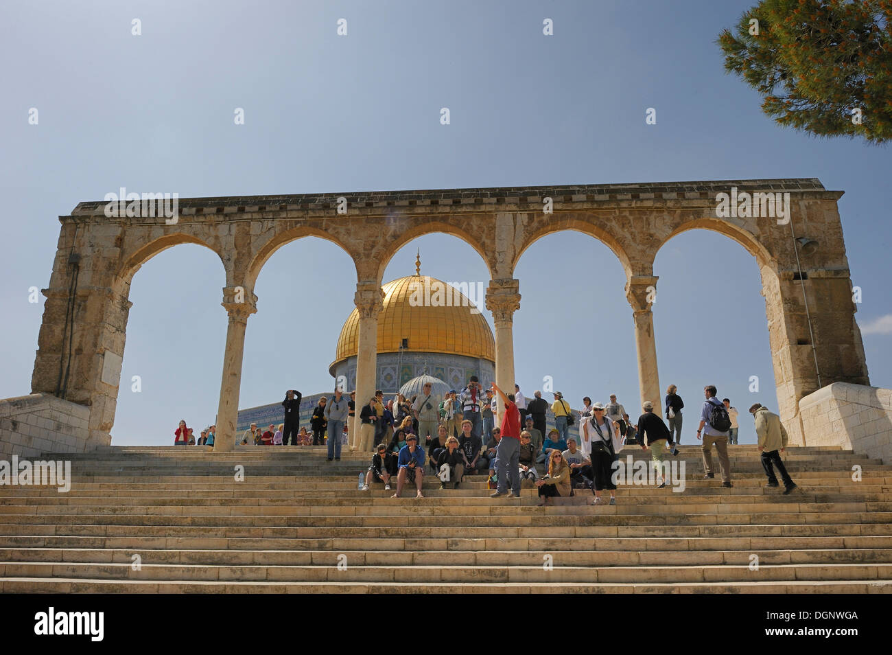 Large tour group on the steps of the Dome of the Rock at the Temple ...