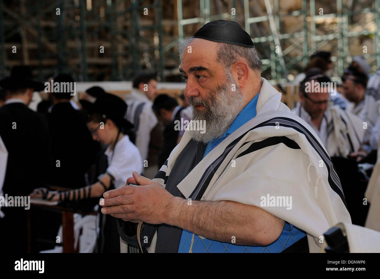 Jerusalem praying jew muslim hi-res stock photography and images - Alamy
