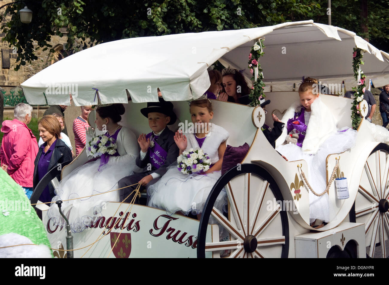 open coach for the Queens Stock Photo - Alamy
