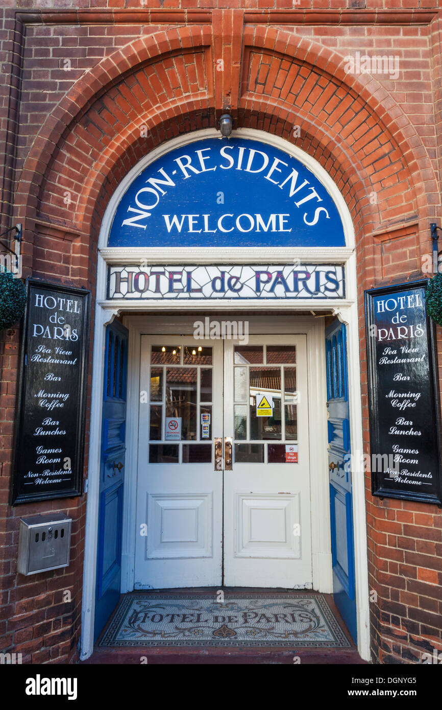 Hotels paris hi-res stock photography and images - Alamy