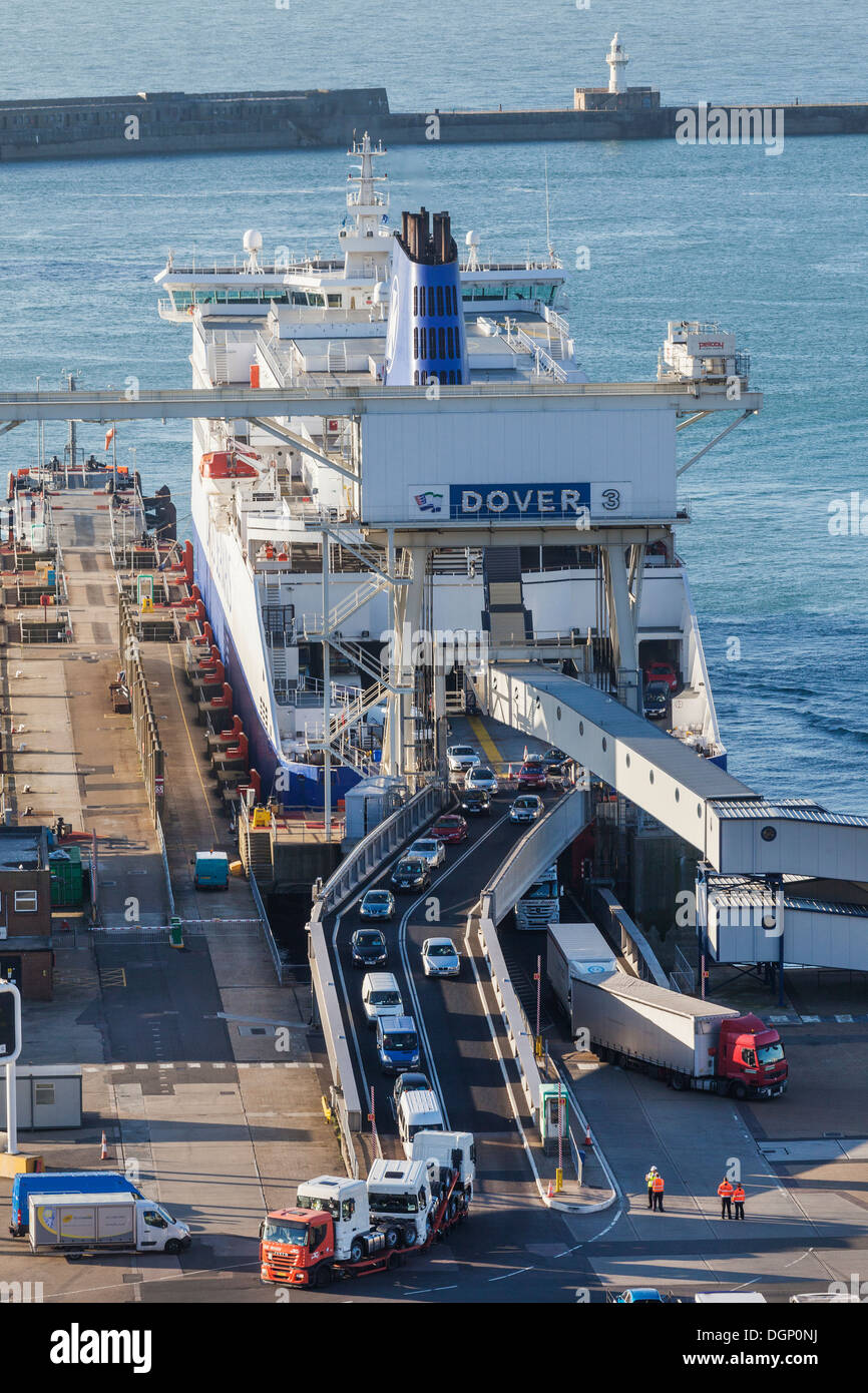 Dover ferry hi-res stock photography and images - Alamy
