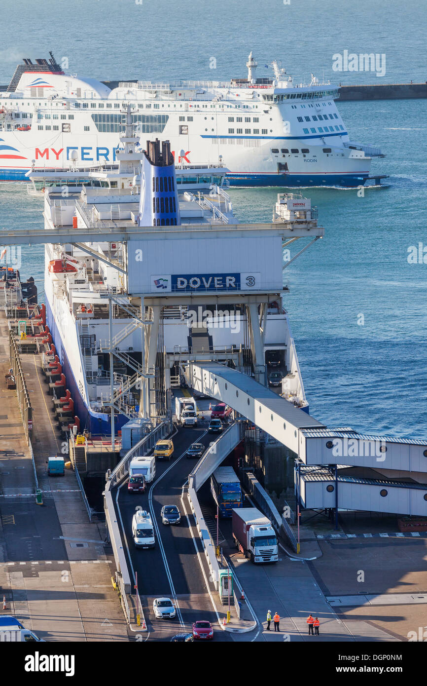 Dover port cargo hi-res stock photography and images - Alamy