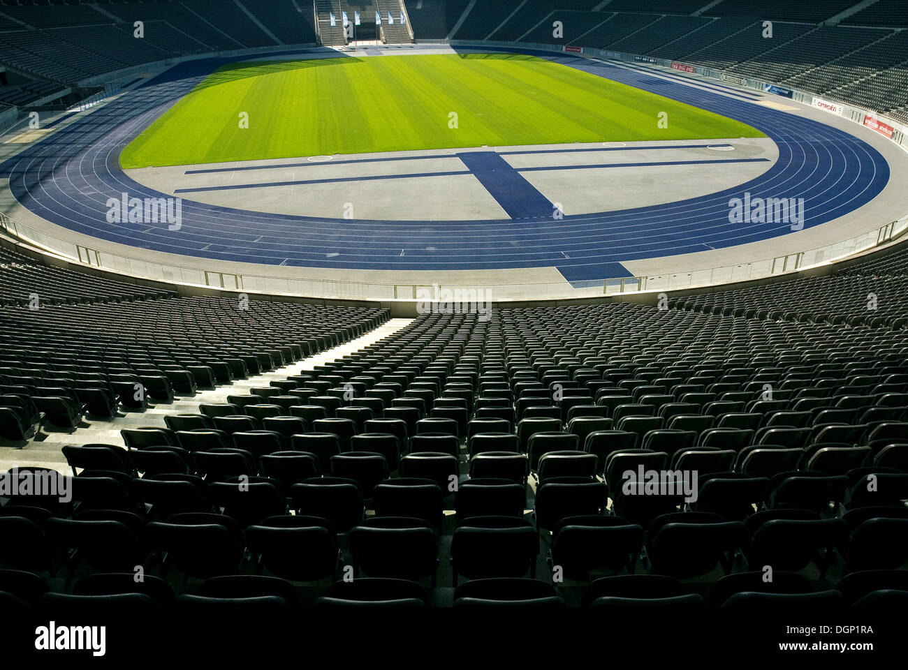Stadium ranks hi-res stock photography and images - Alamy