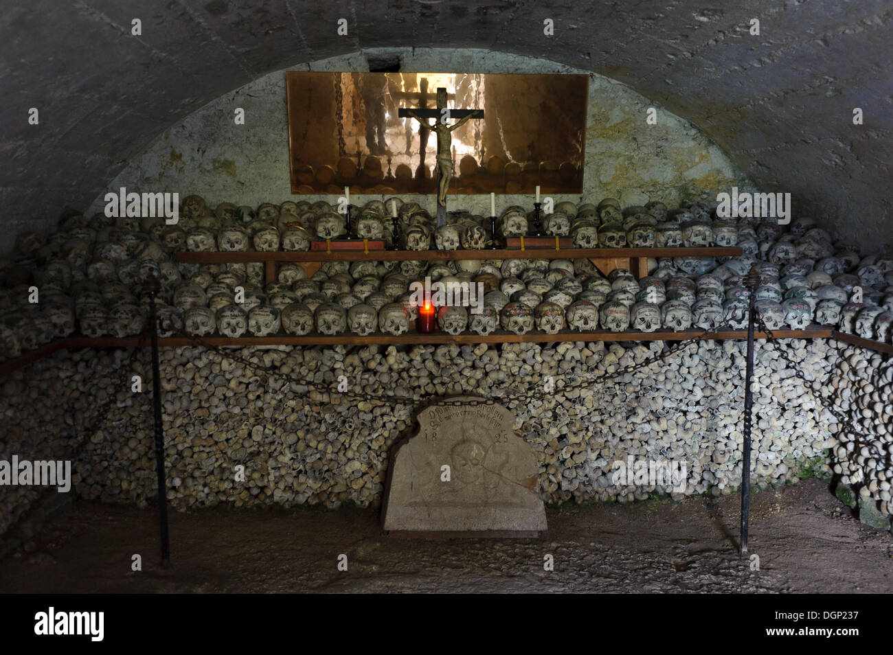 Bone house hallstatt hi-res stock photography and images - Alamy