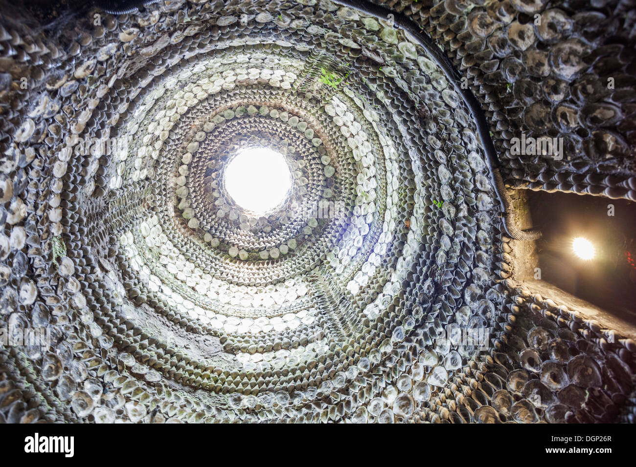 Shell grotto hi-res stock photography and images - Alamy