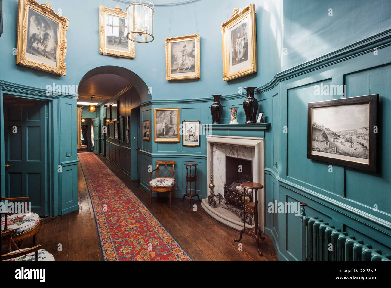 Castle interior england hi-res stock photography and images - Alamy