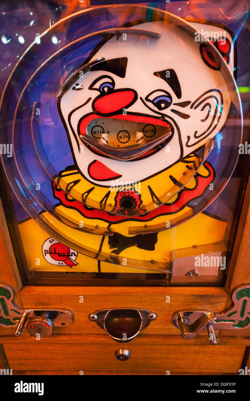 Fairground machine hi-res stock photography and images - Alamy