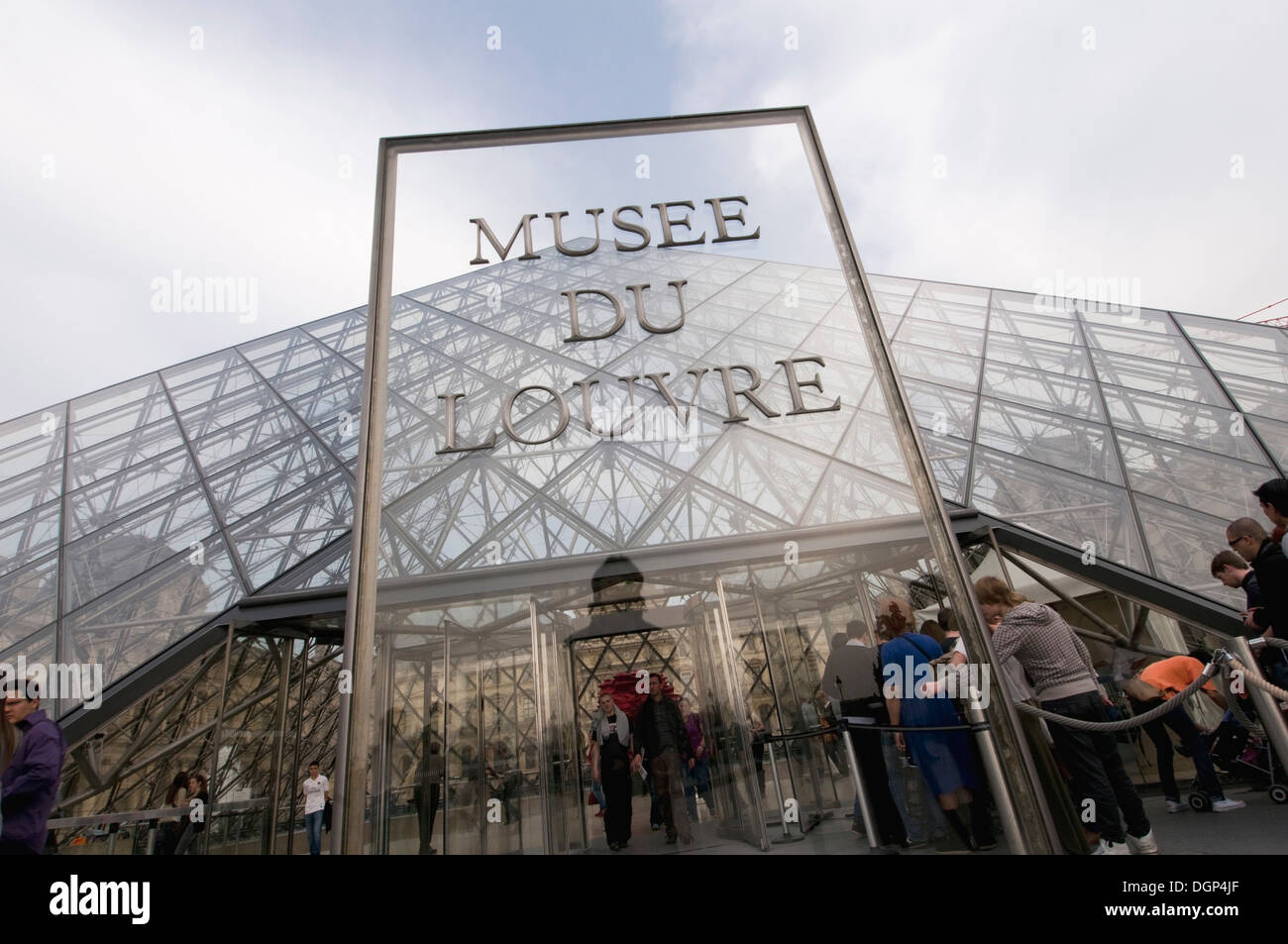 Louvre Museum (Musée du Louvre), Paris, France Stock Photo - Alamy