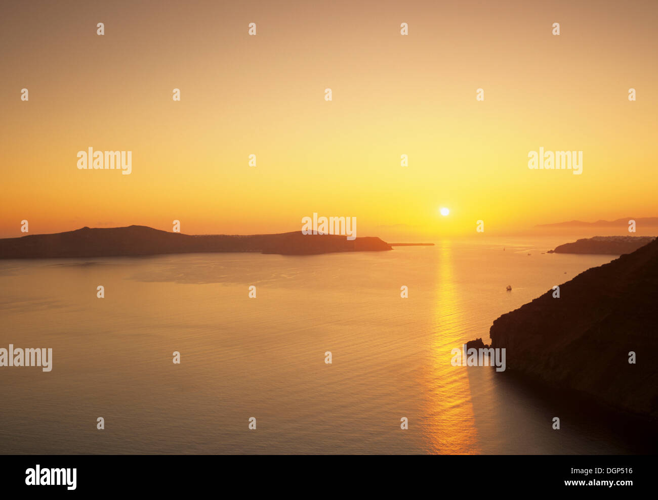 Caldera sunset santorini hi-res stock photography and images - Alamy