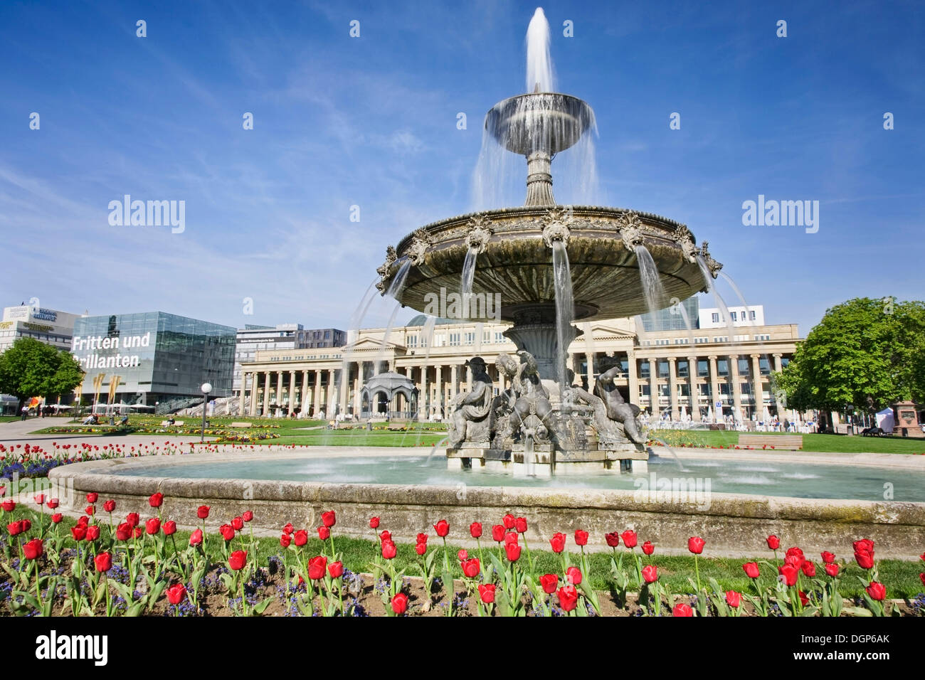 Schlossplatz square with Art Museum Koenigsbau, Stuttgart, Baden ...