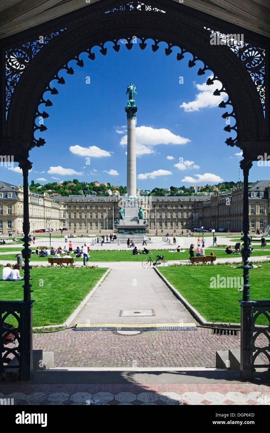 Bandstand on Schlossplatz square with Neuen Schloss Castle, Stuttgart ...