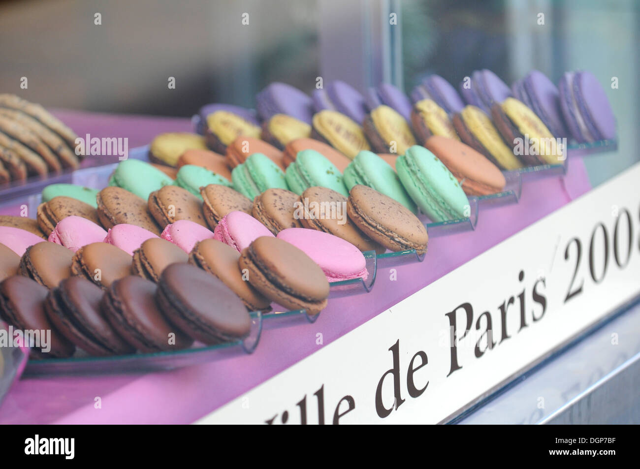 Colorful biscuits in pastry shop window, Paris, France Stock Photo - Alamy