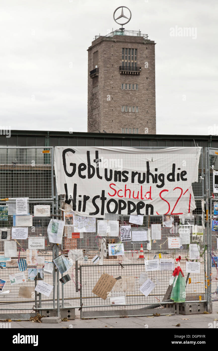 Protest banners posters hi-res stock photography and images - Alamy