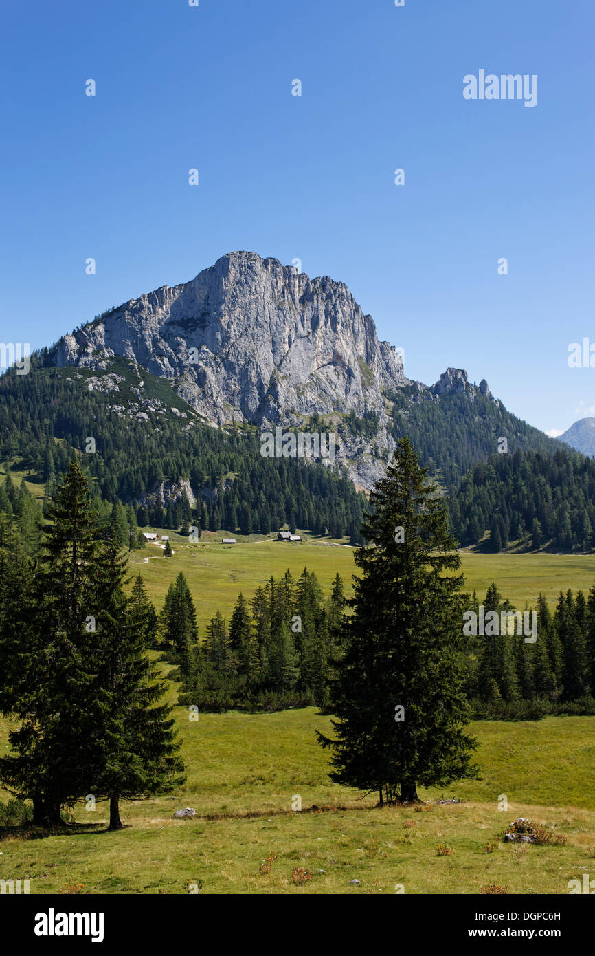 Alp mountain peaks hi-res stock photography and images - Alamy