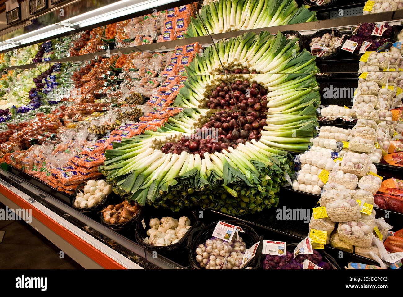 Fruit and vegetable section in supermarket Stock Photo - Alamy