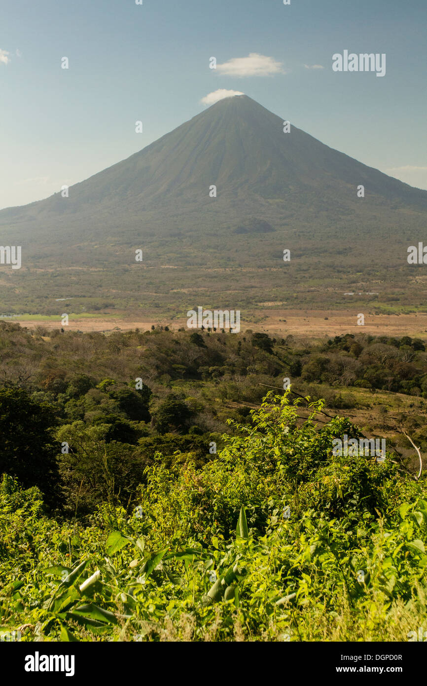 Concepción volcano viewed from Maderas volcano, Ometepe Island ...
