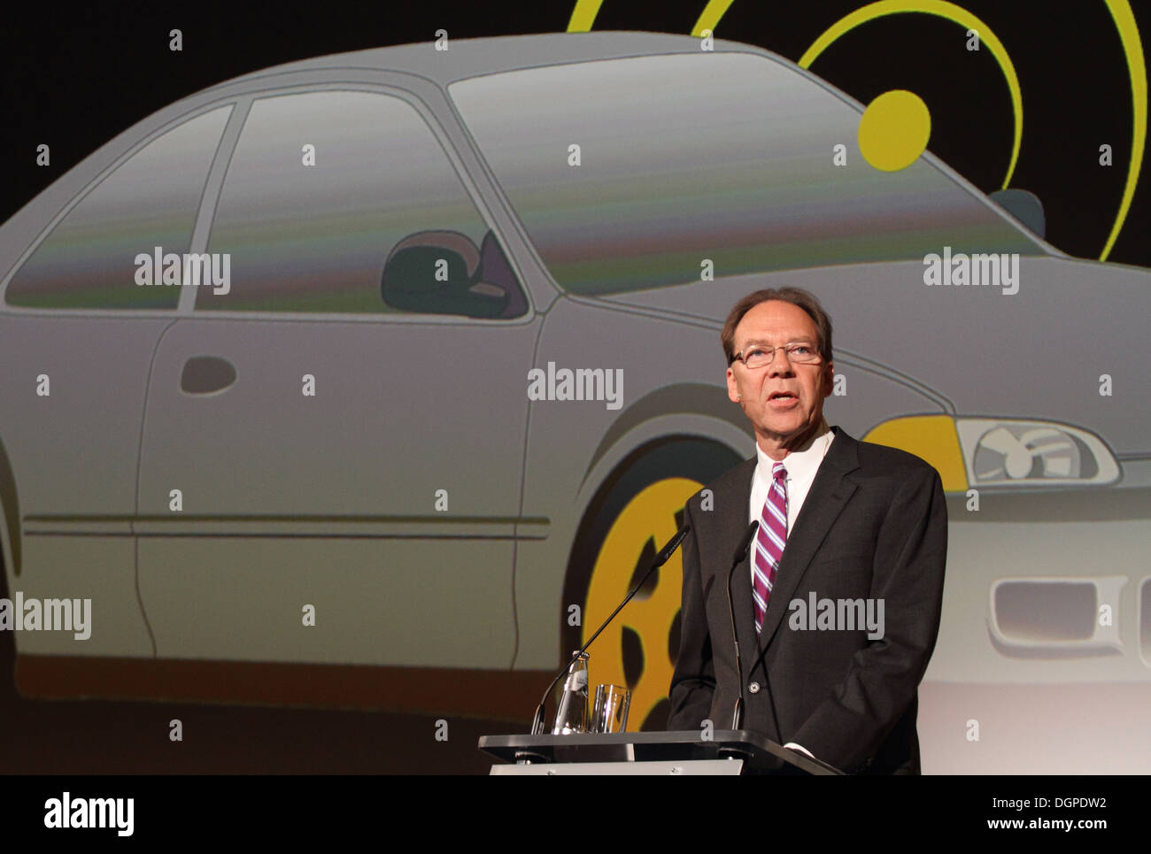 Konzernfuehrung hi-res stock photography and images - Alamy