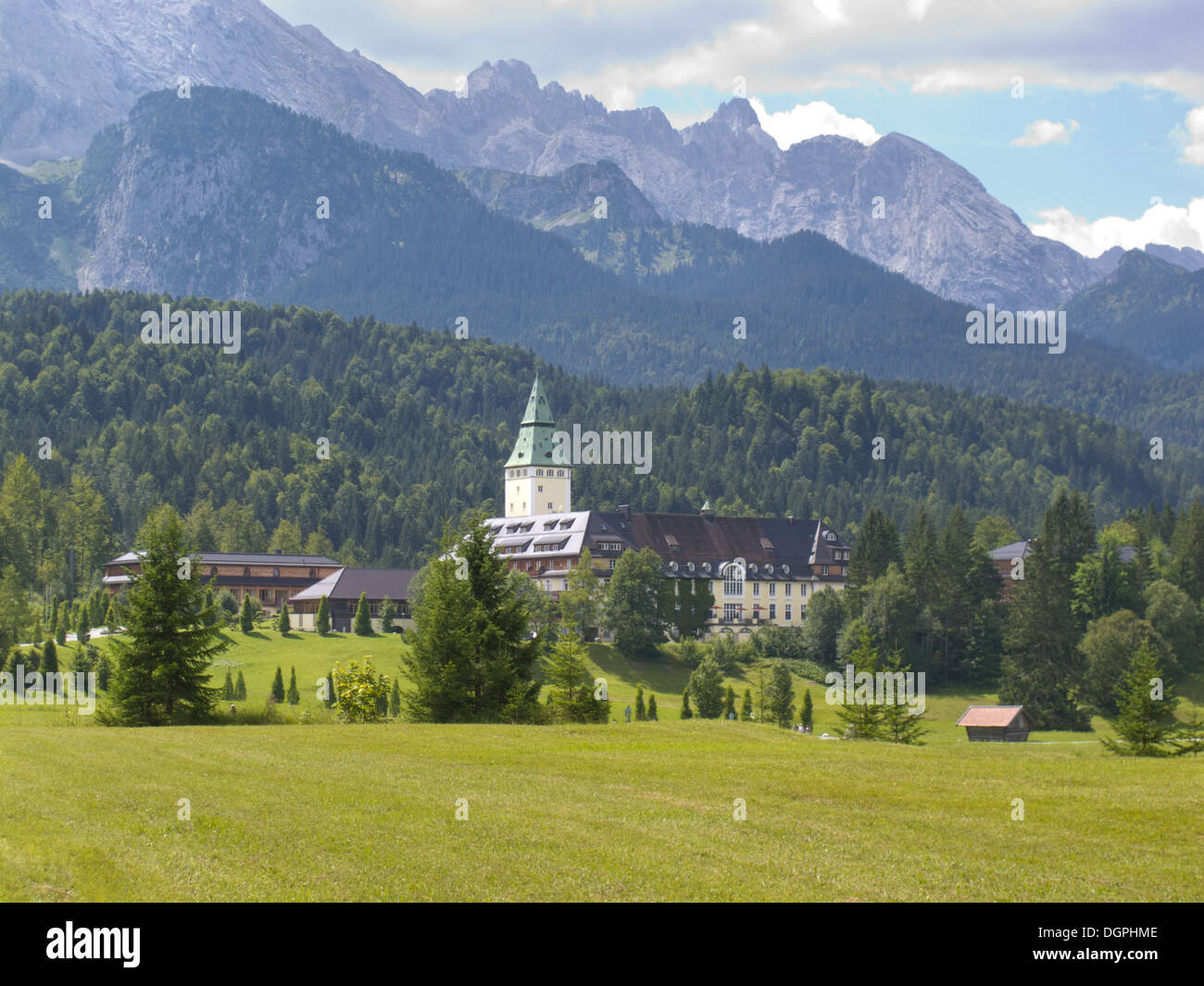 Hotel castle hotel castles hi-res stock photography and images - Alamy