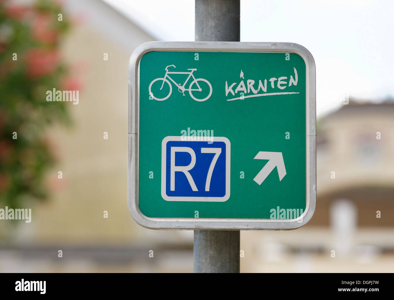 Sign post on route hi-res stock photography and images - Alamy