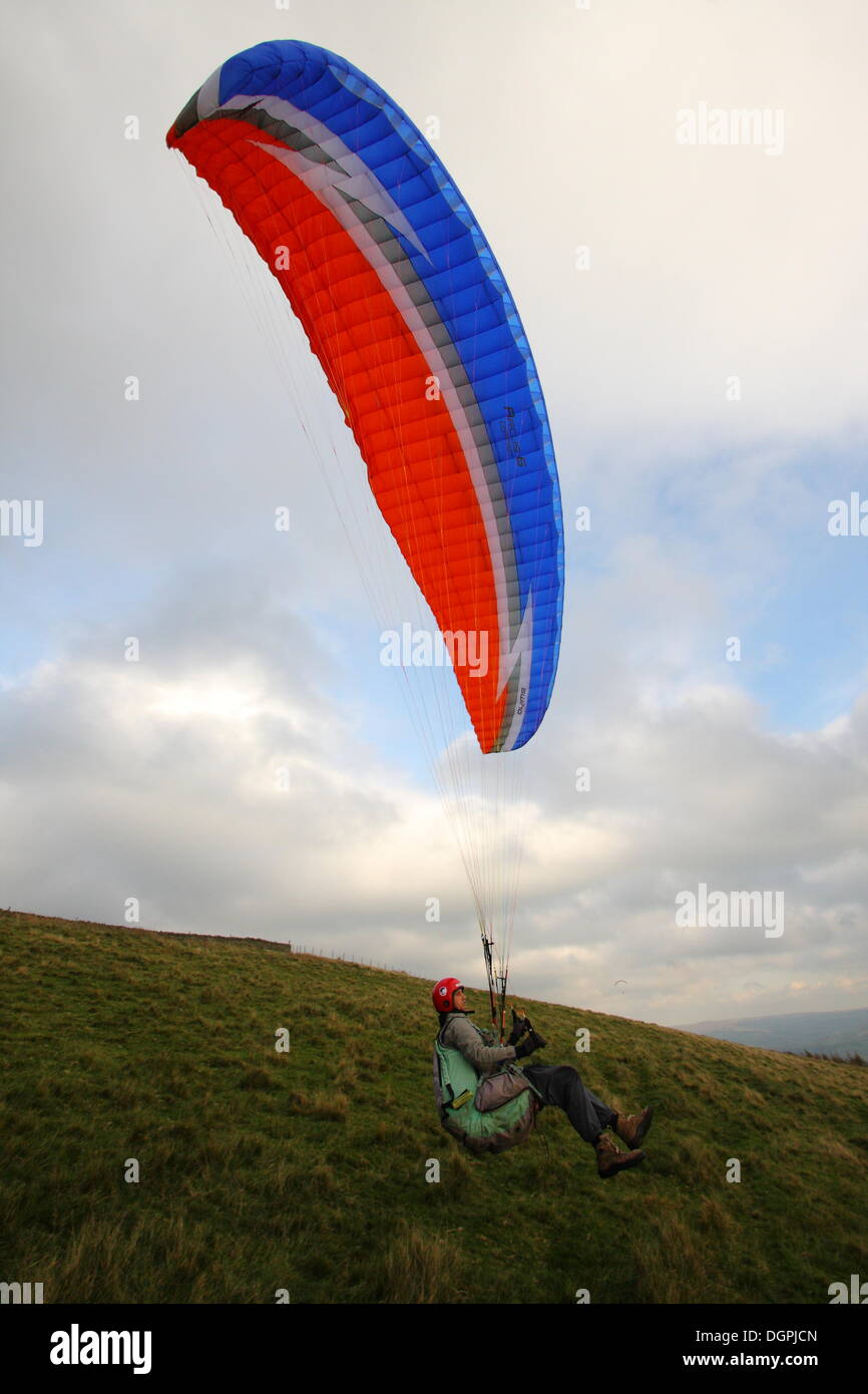 Hope Valley, Derbyshire, UK. 24 Oct 2013. 85-year-old Jack Englert ...